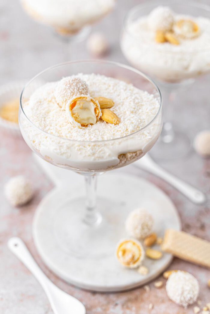 Raffaello Creme Dessert im Glas - Ina Isst
